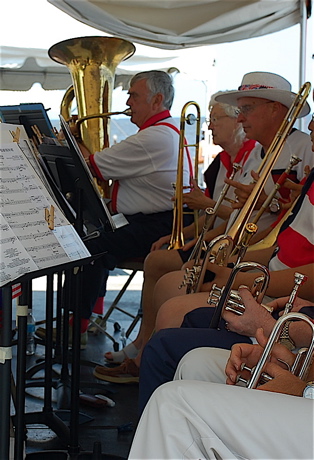 Jackie Buck 1933-2008